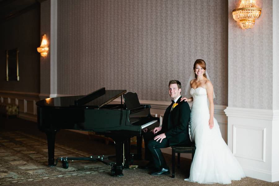Jessica & Garrett - He Had Me at "Hello" - Elegant Wedding